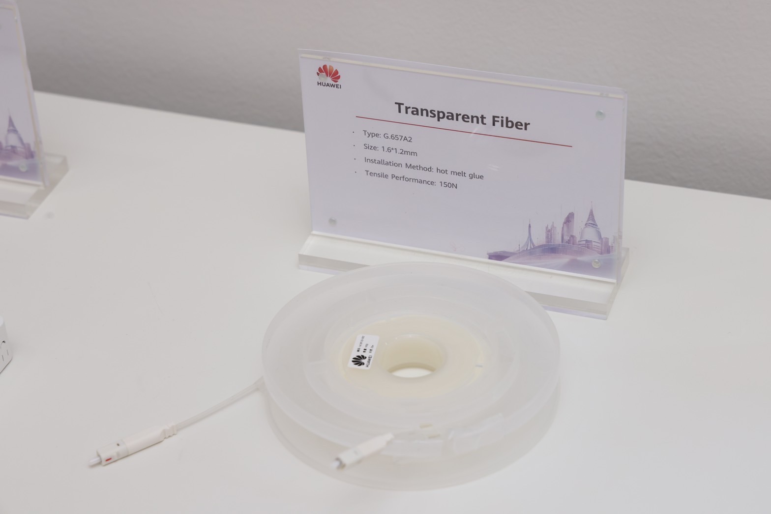 AIS Fibre Partners Huawei for Fixed-Broadband Innovation First in ...